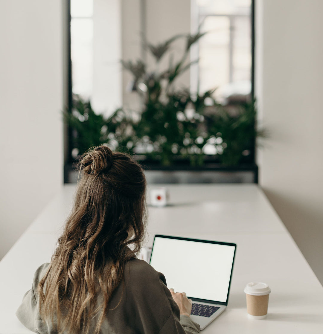 7 Essential Elements to Enhance Your Artist Email Signature – PxP ...